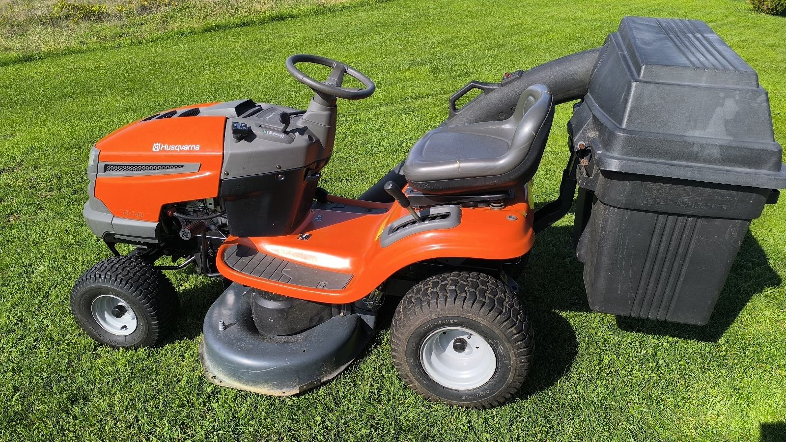 Vrtni traktor Husqvarna
