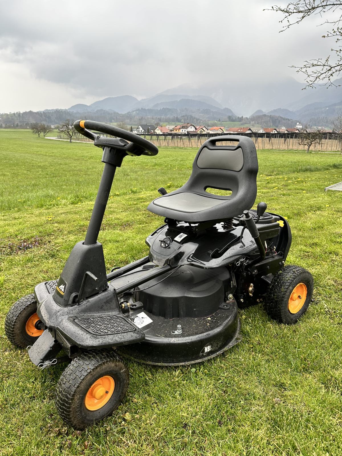 Vrtni traktor McCulloch