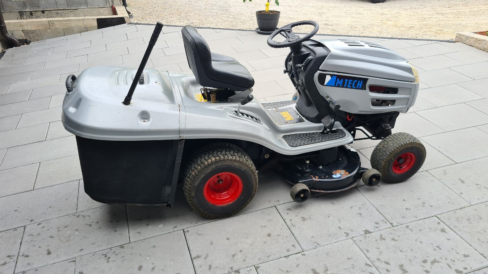 Vrtni traktor MTech