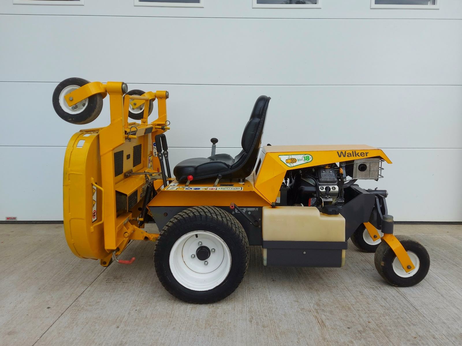 Zero-Turn Walker Pro nizko težišče vrtni traktor kosilnica mulčar
