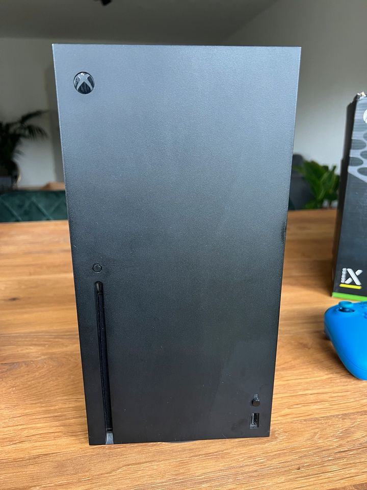 Xbox Series X + 2 Controller