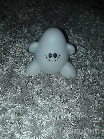 Led lučka ki menja barve duhec