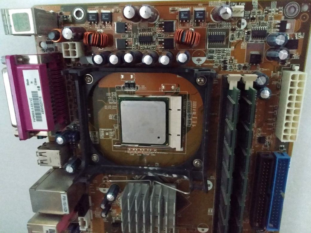 Asus P4P800S-X Socket 478 DDR