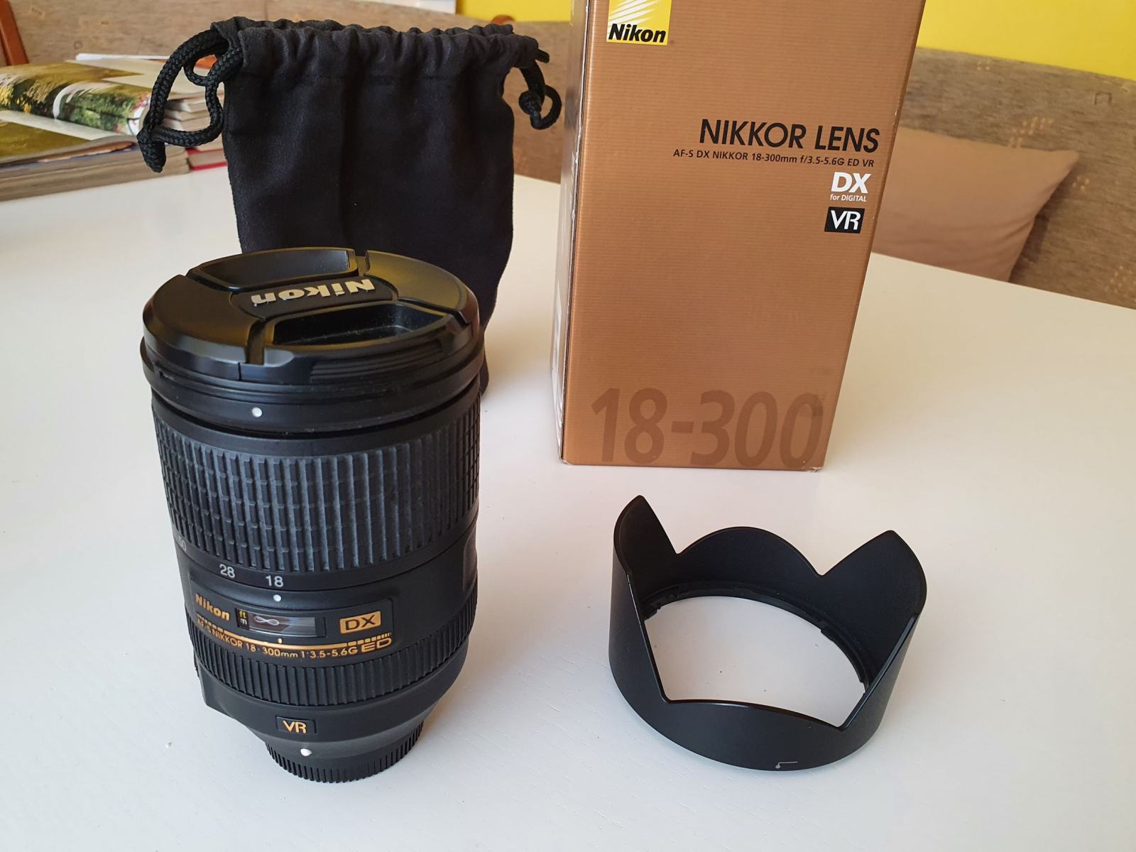 AF-S DX NIKKOR 18 - 300mm f/3.5 - 5.6G ED VR