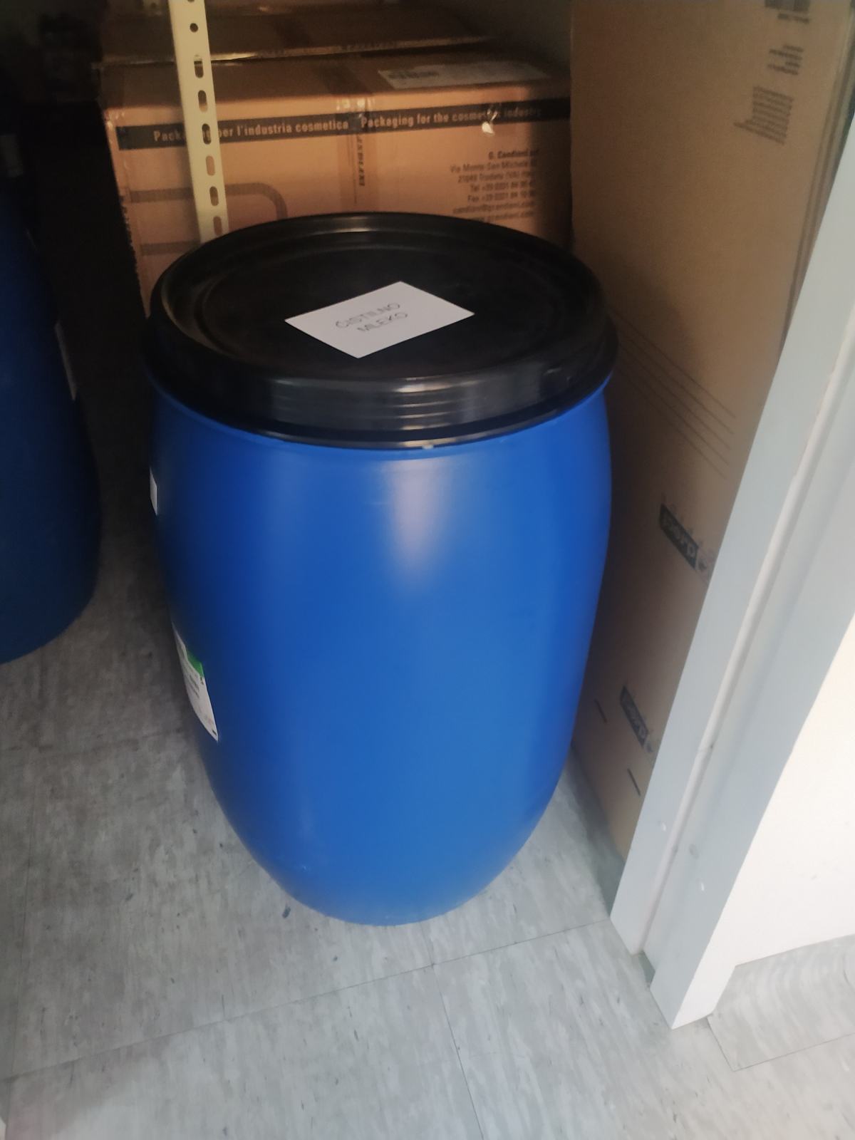 60 ali 120 ali 150 litrski plastični sod s pokrovom