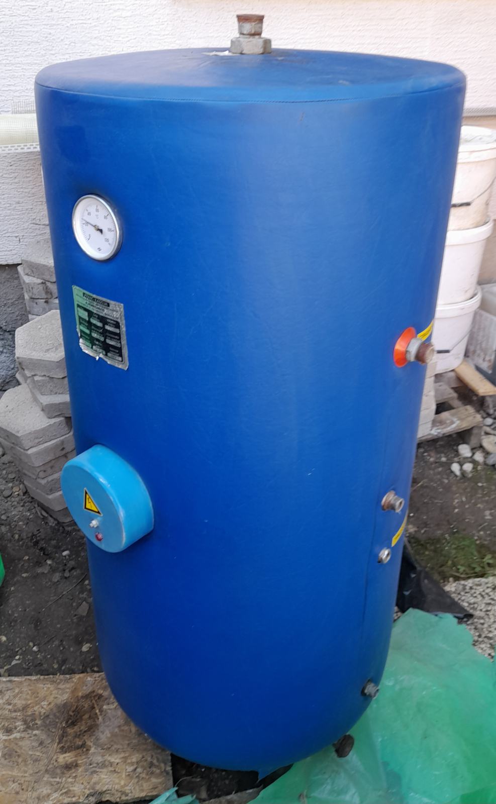 Bojler za sanitarno vodo, zalogovnik 200 lit.