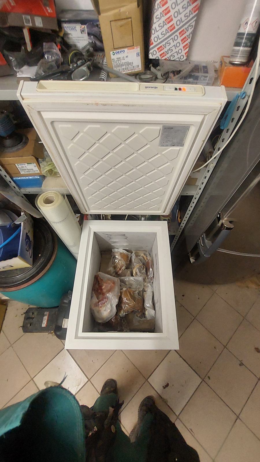 Skrinja gorenje