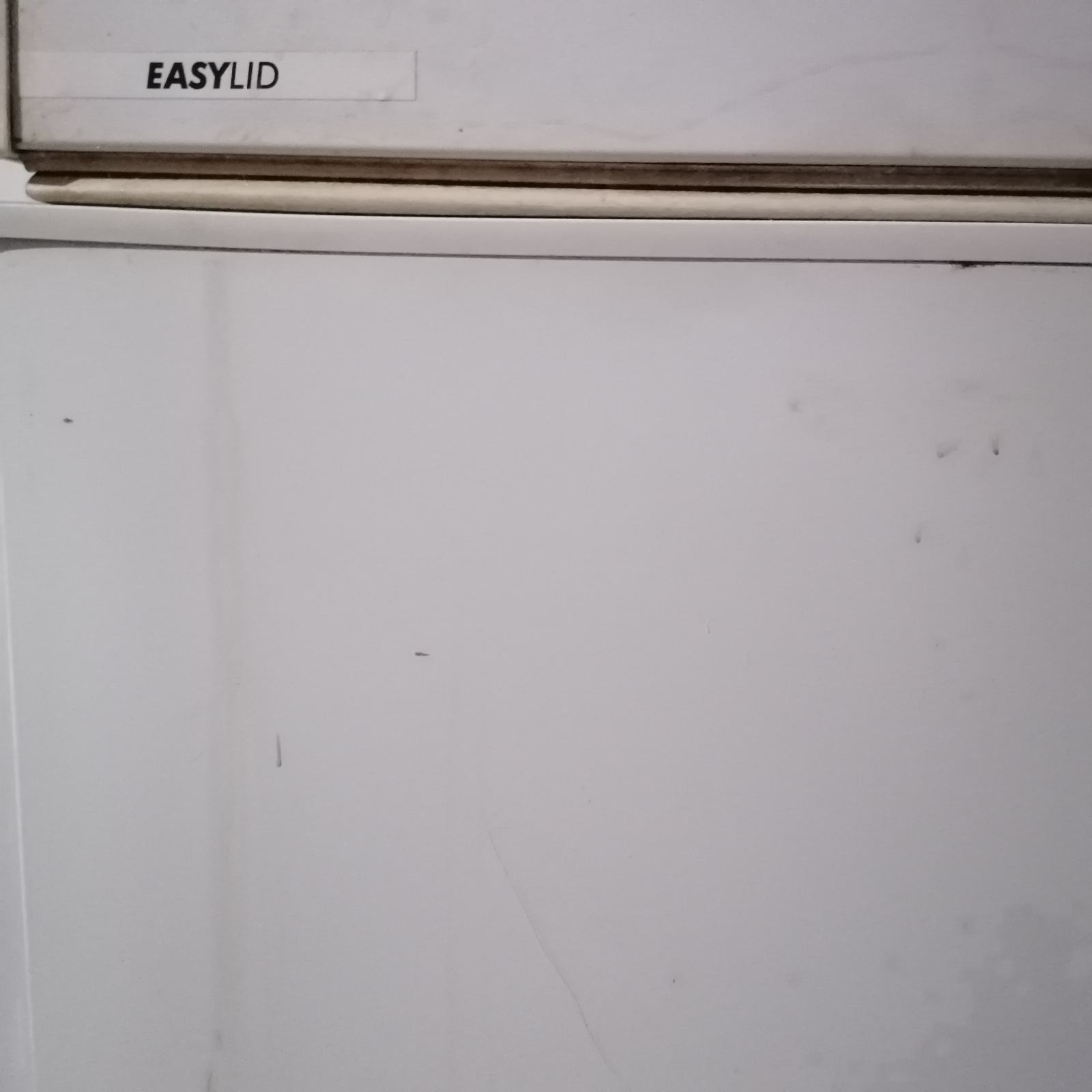 Zamrzovalna skrinja 400L