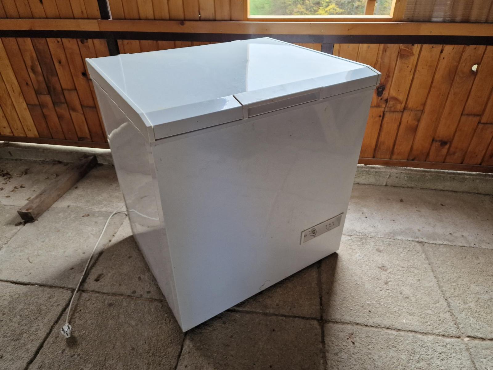 Zamrzovalna skrinja Gorenje 210 L