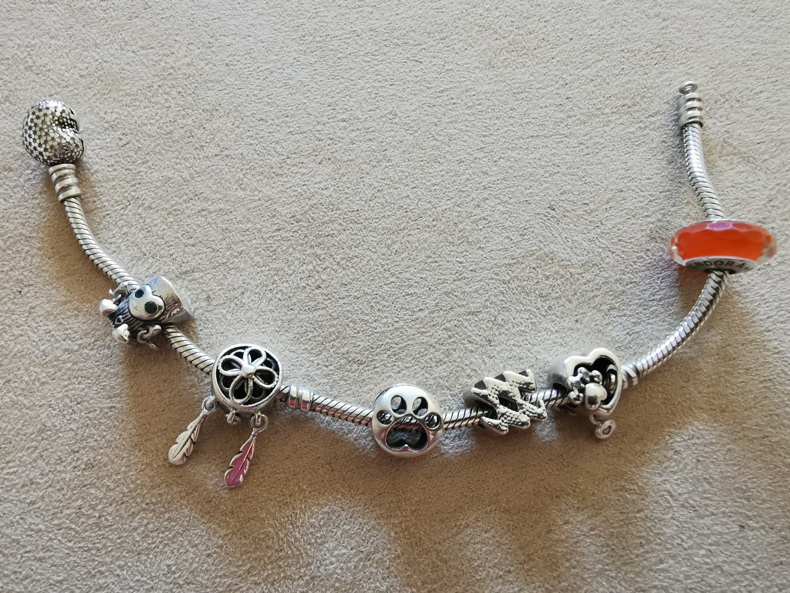 Zapestnica Pandora z obeski