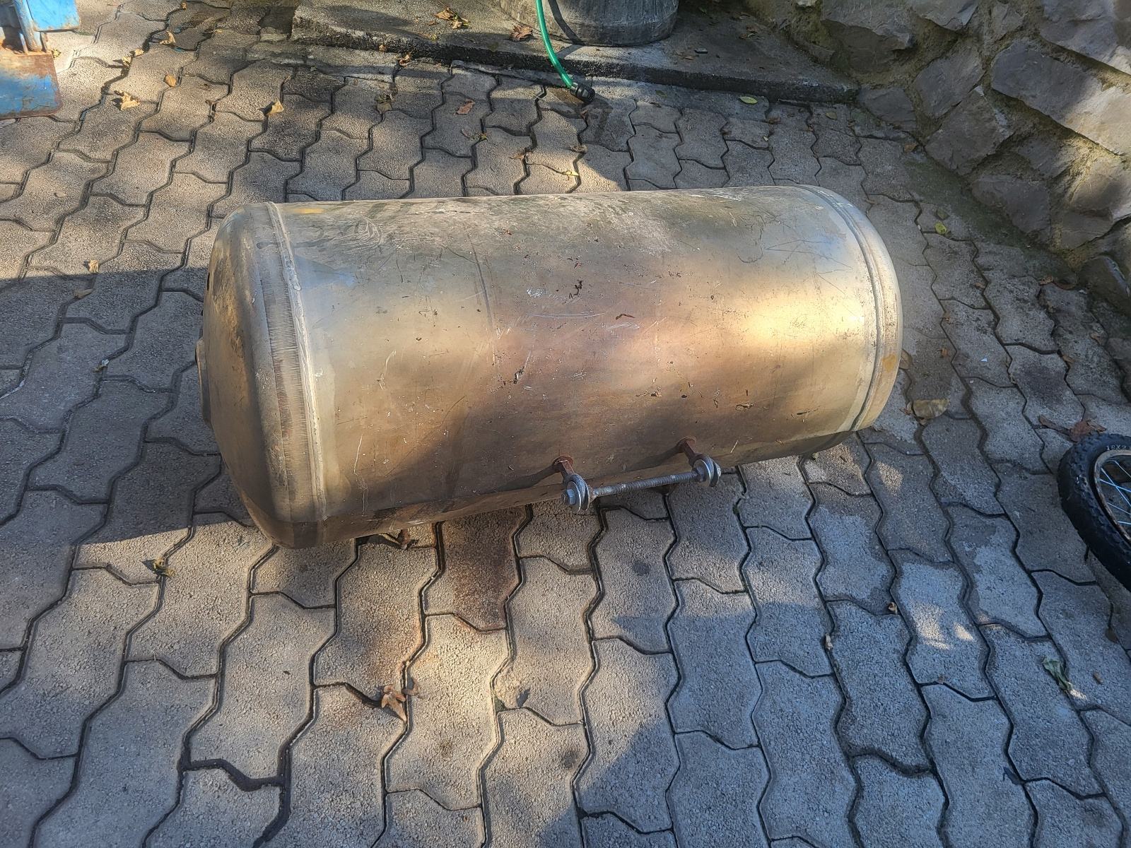 žar