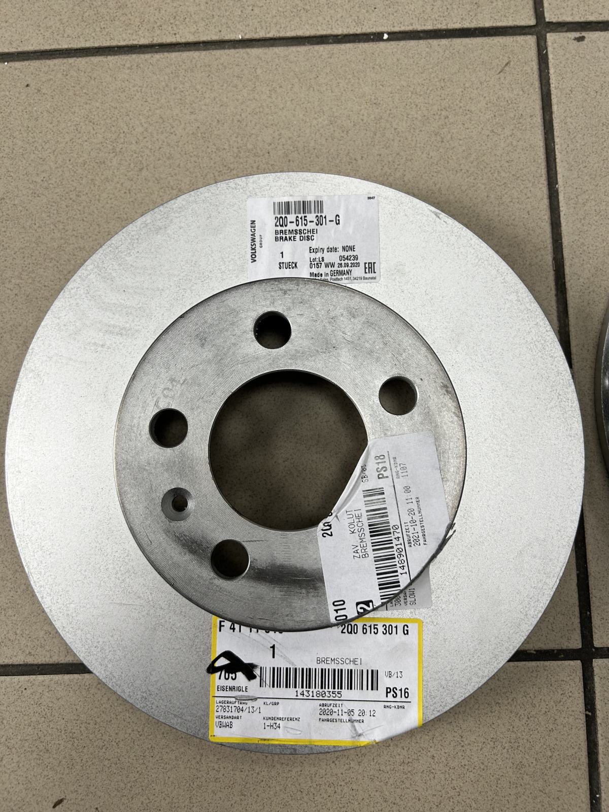 ZAVORNI DISK VW POLO ORIGINAL - 2Q0615301G