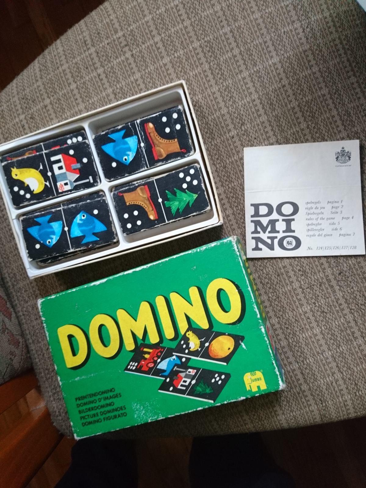Domino vintage 1980