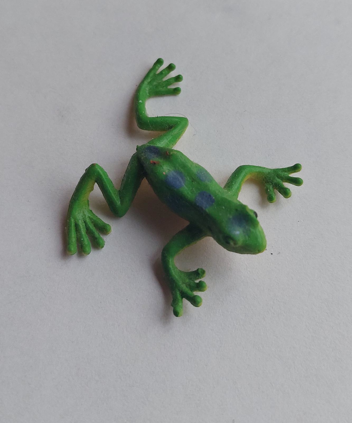 IGRAČA FIGURA ŽABICA (4 CM)