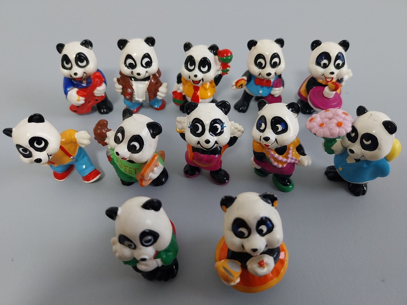 Kinder set pande. Panda party. 1994