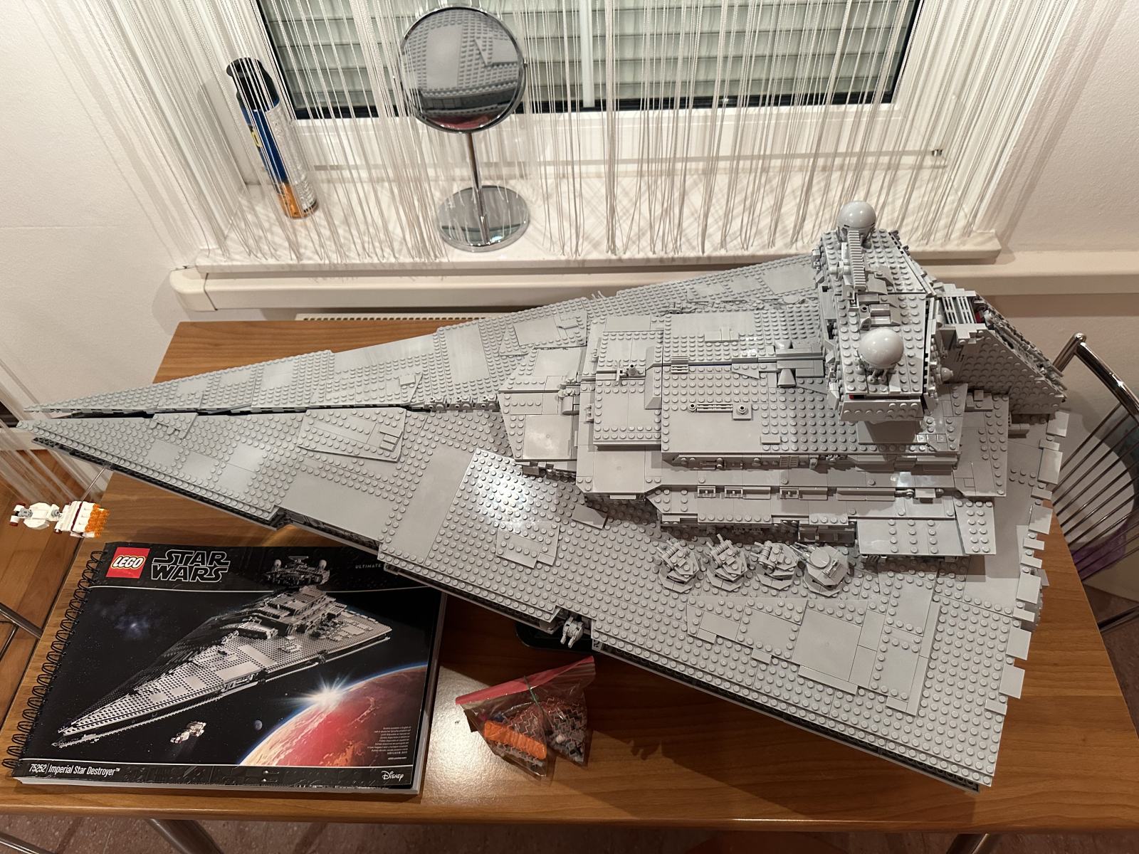 LEGO Star Wars 75252 Imperial Star Destroyer UCS