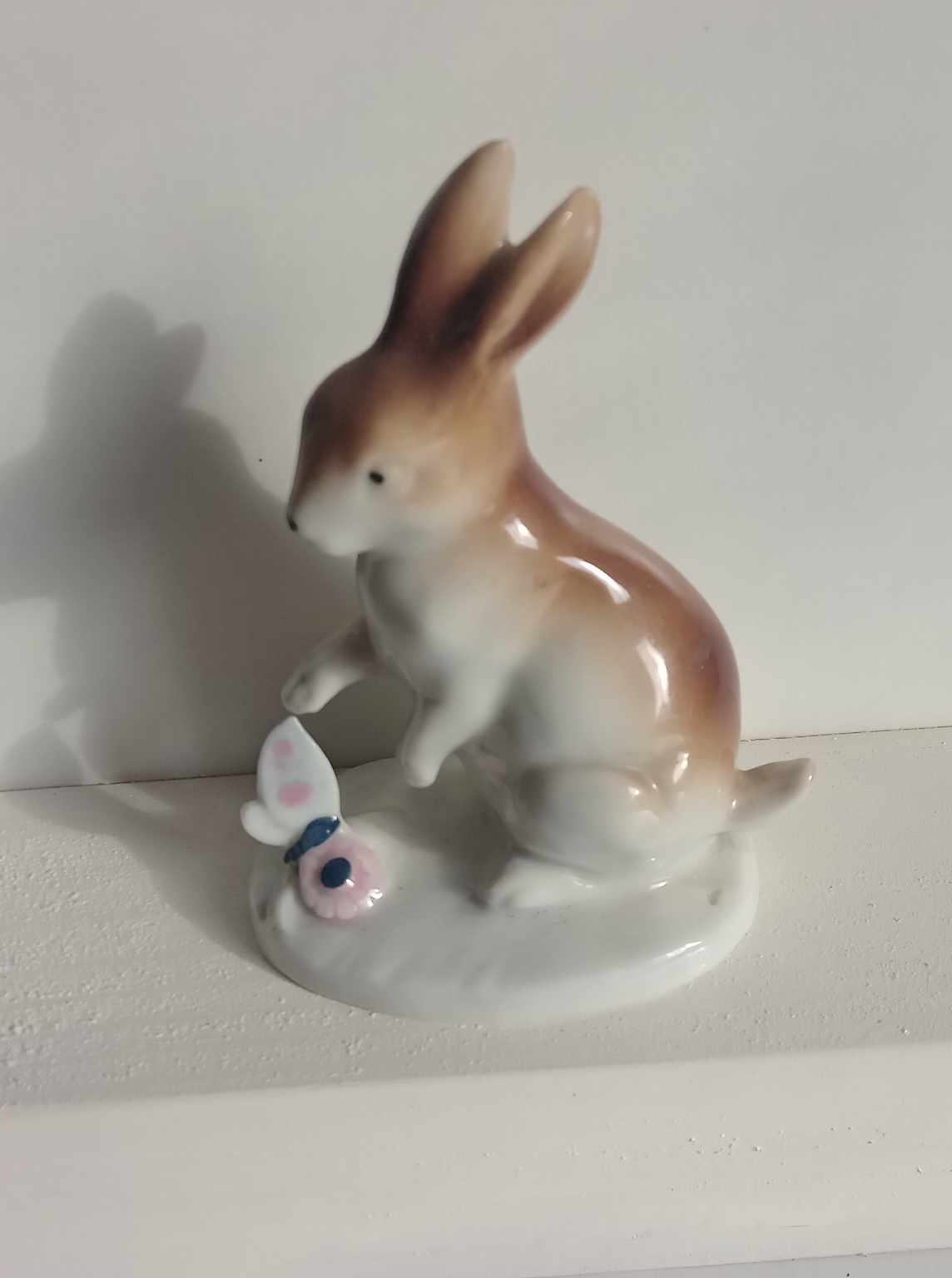 PORCELAN FIGURICA ZAJEC