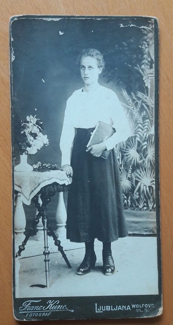 Fotografija Fotograf Franc Kunc Ljubljana Wolfova ulica 81x164mm