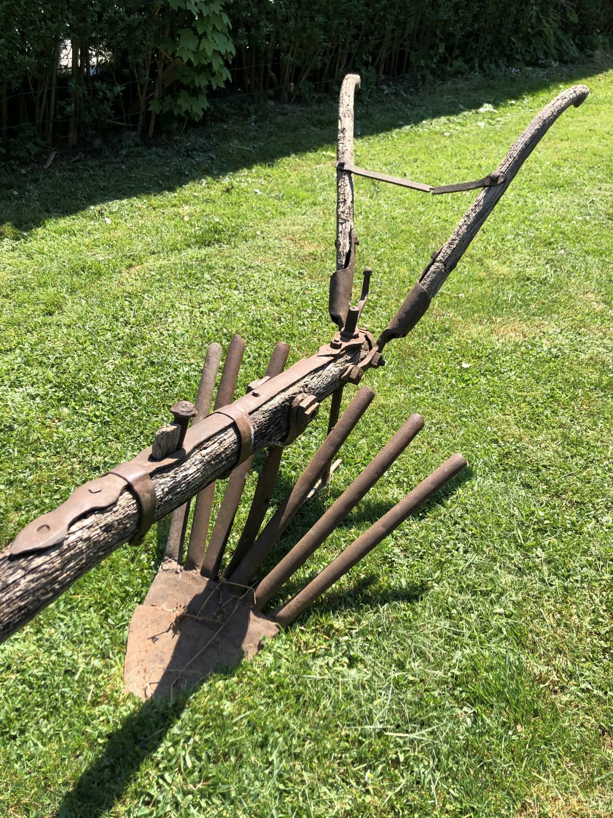 Plug za oranje krompirja