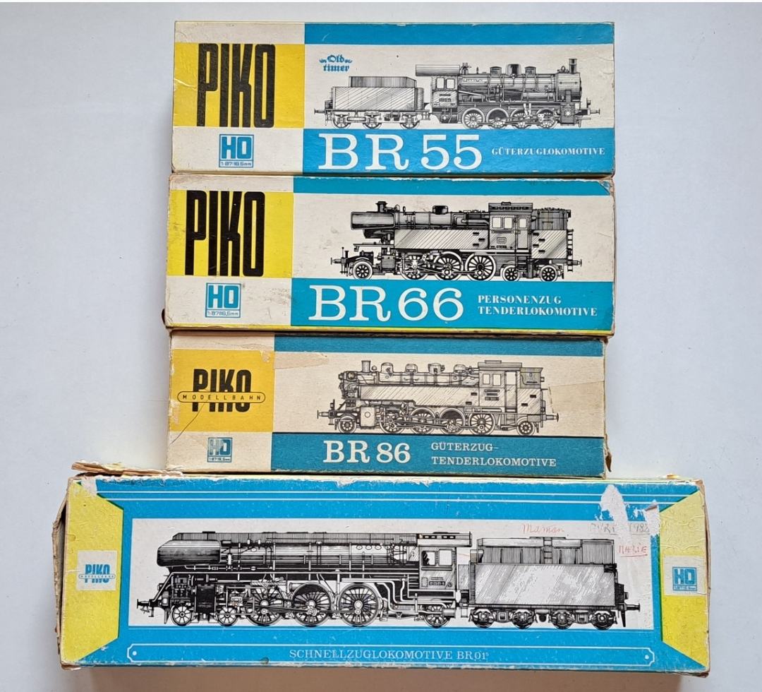1:87 HO merilo PIKO BR 55 66 86 in 01 parna lokomotiva