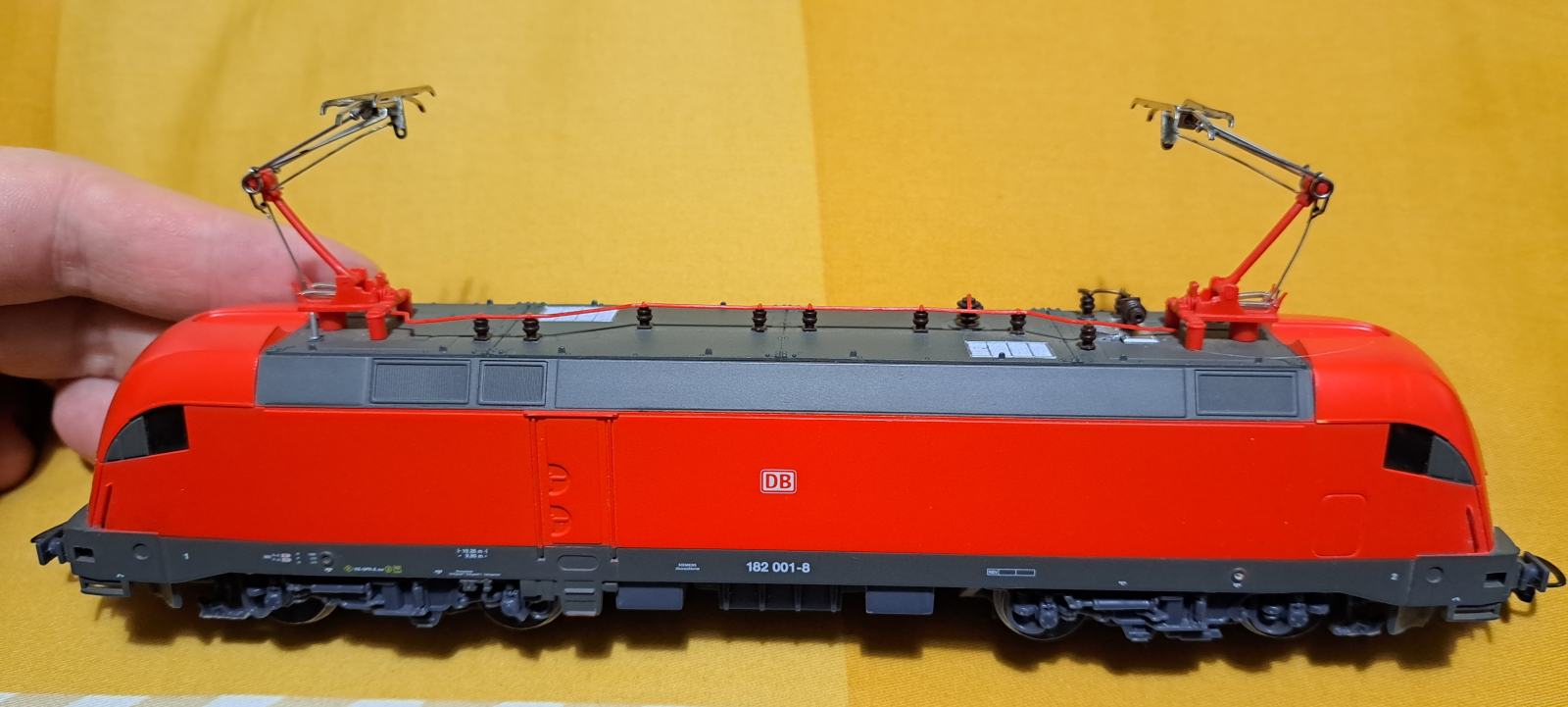 1:87 HO merilo PIKO DB 182 001 8 Taurus električna lokomotiva
