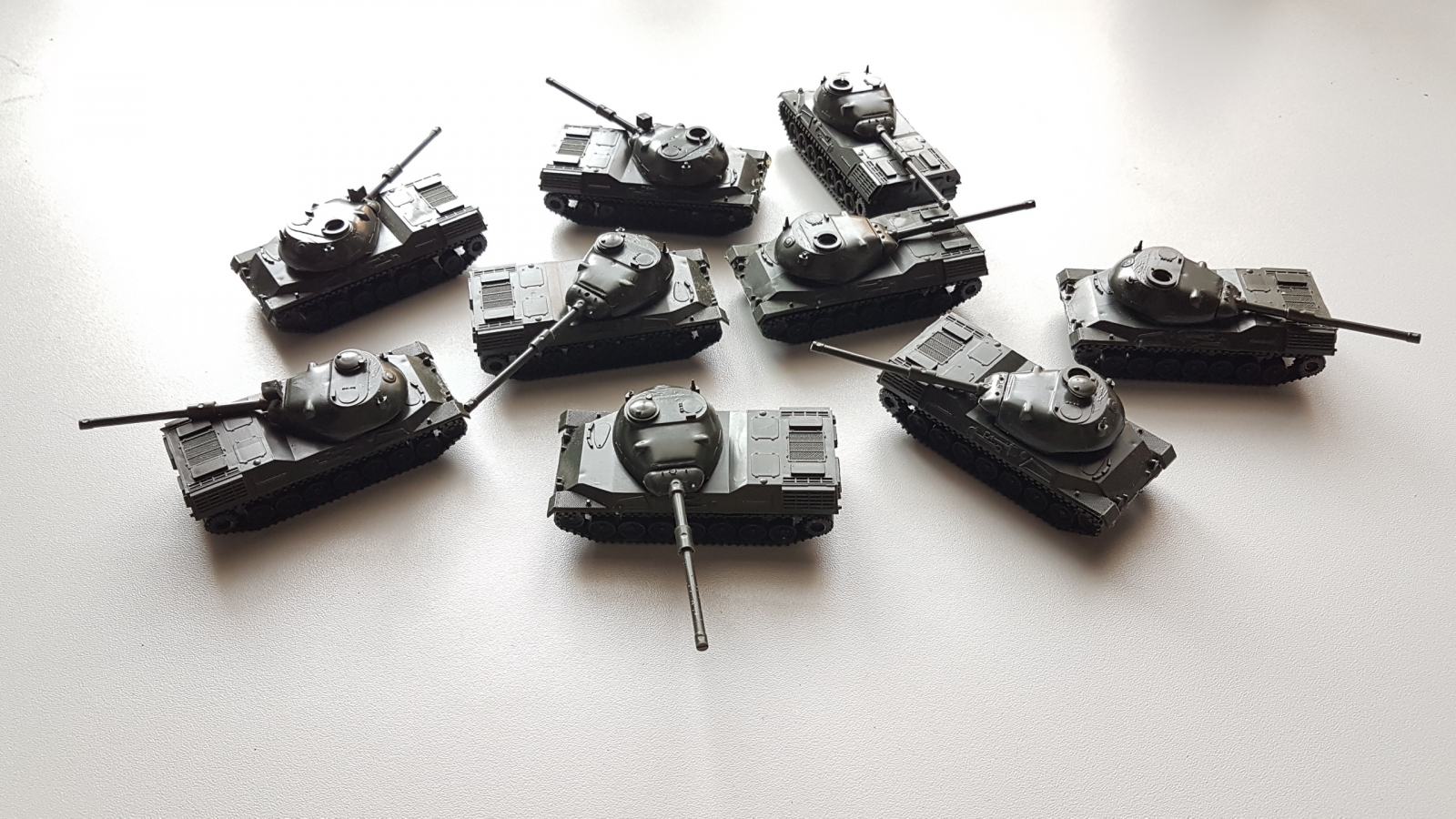 HO merilo Roco Minitanks tanki Leopard