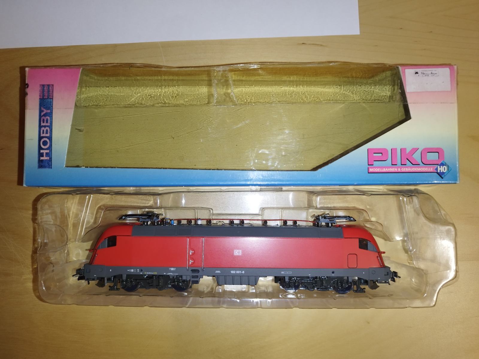 Lokomotiva PIKO DB 182 001