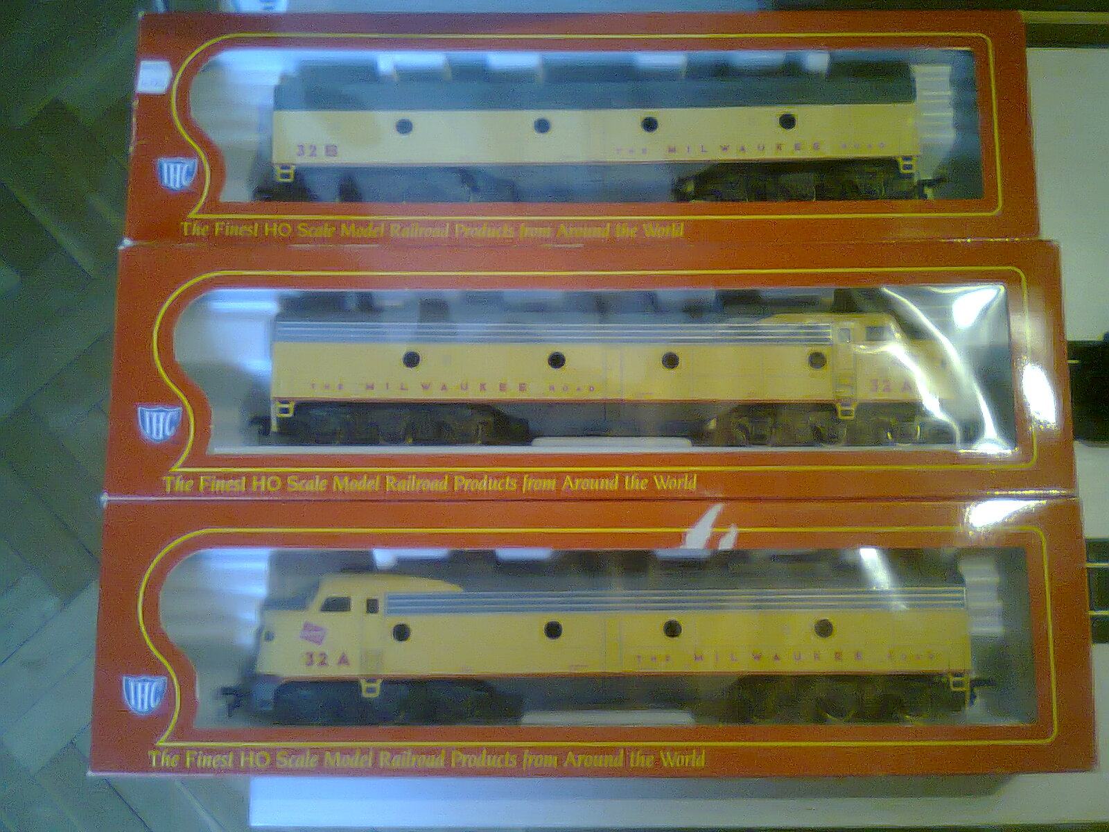 Mehano for IHC E8 The Milwaukee road A-B-A