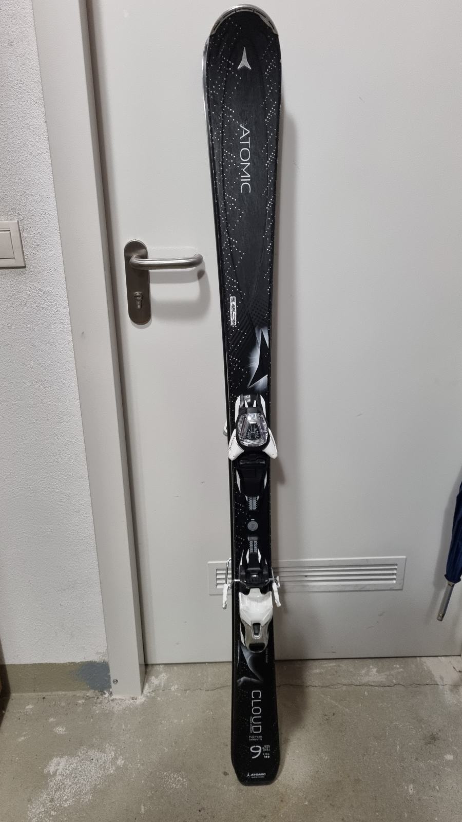 Atomic Cloud 9, 149 cm