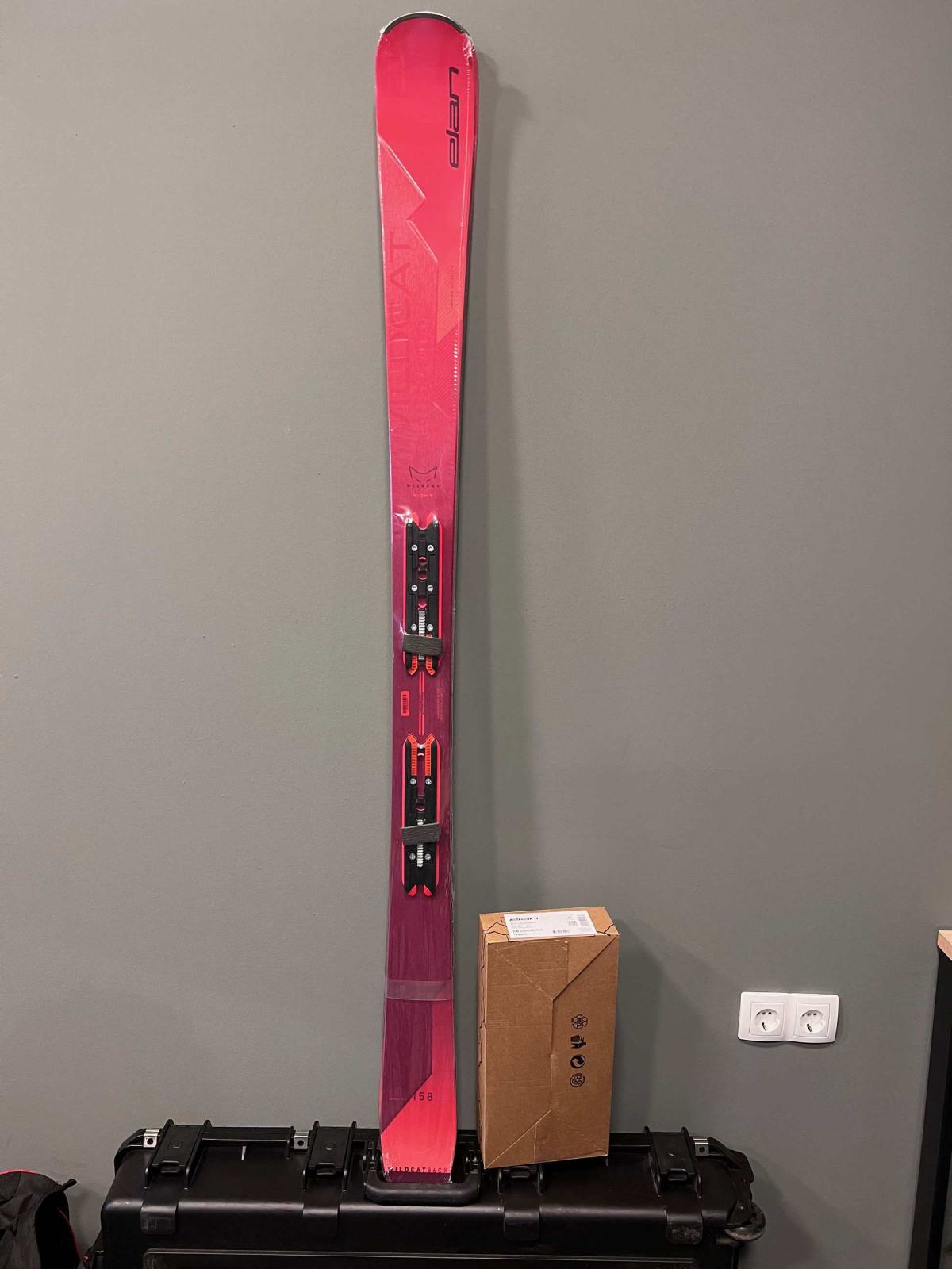 Nove Elan smuči wildcat 86 CX power, 158 cm