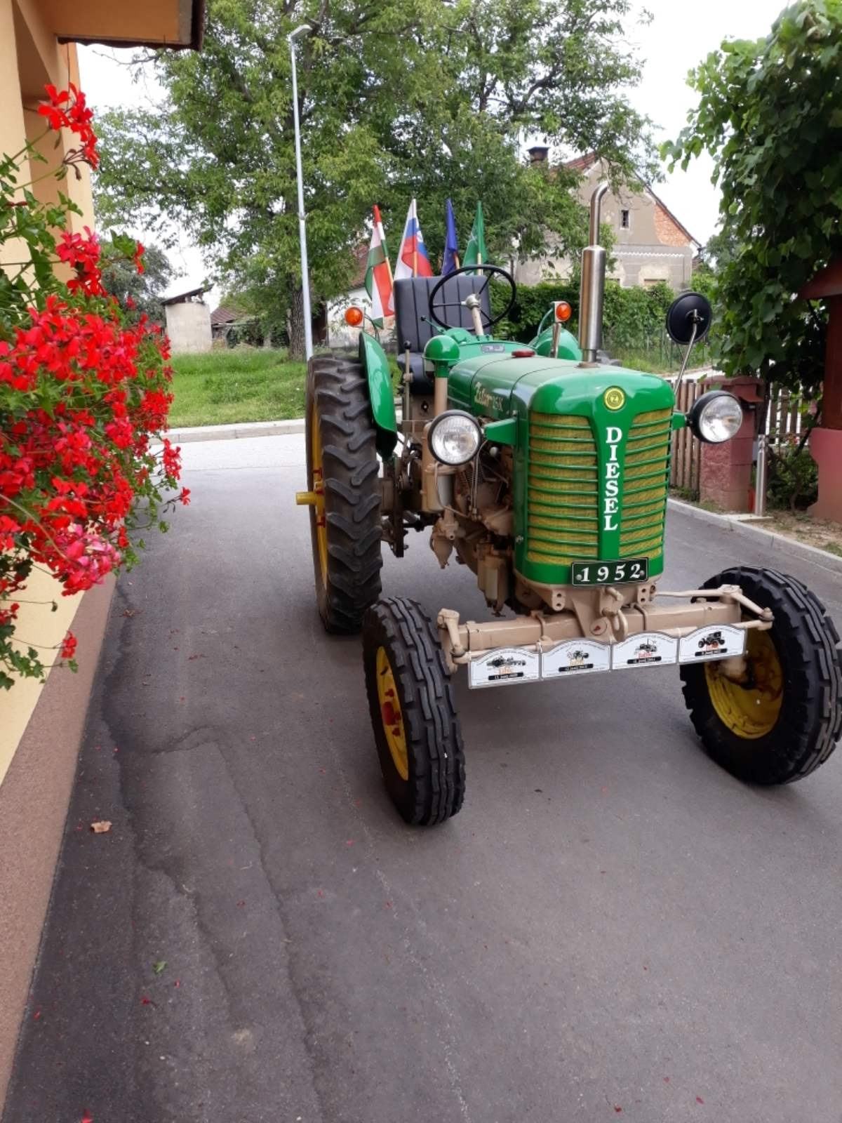 TRAKTOR