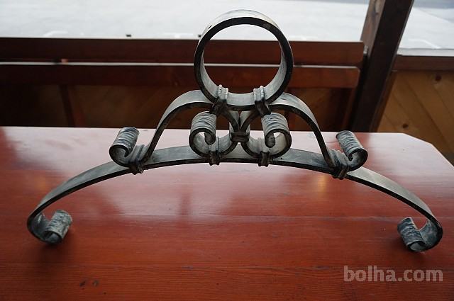 KOVANE ROKE - KOVANI IZDELKI