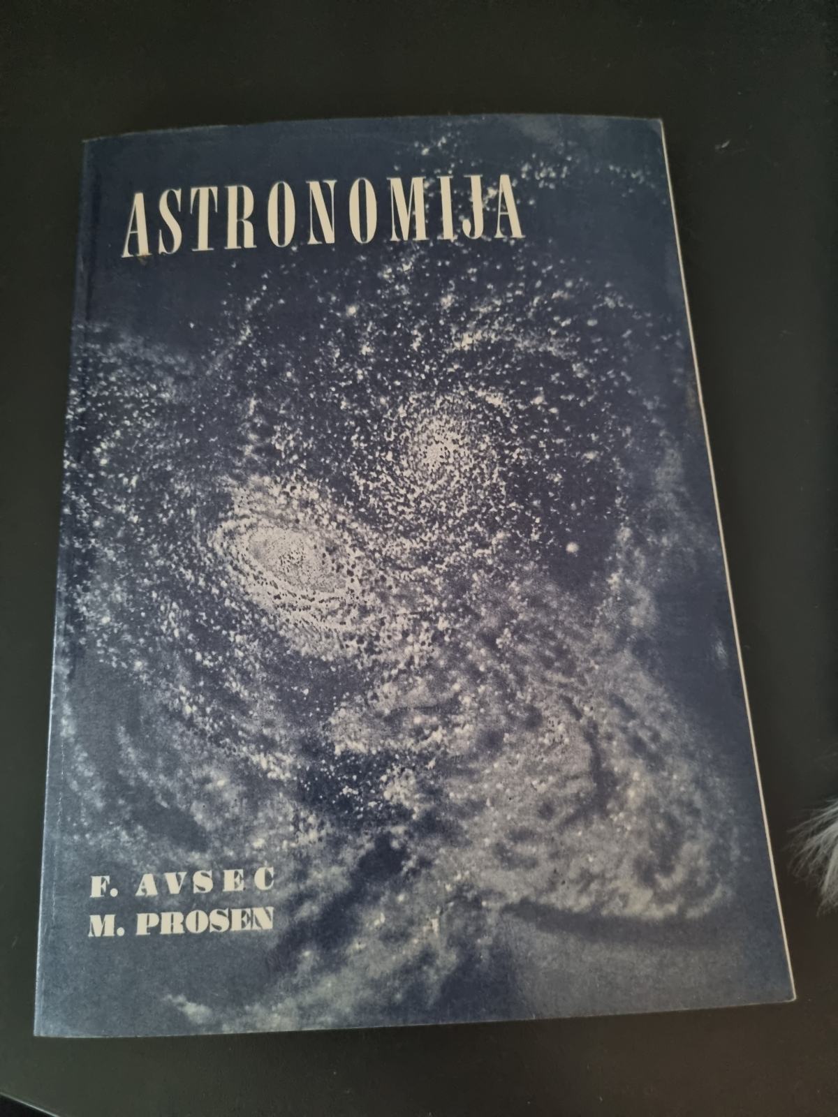 ASTRONOMIJA - France Avsec, Marijan Prosen