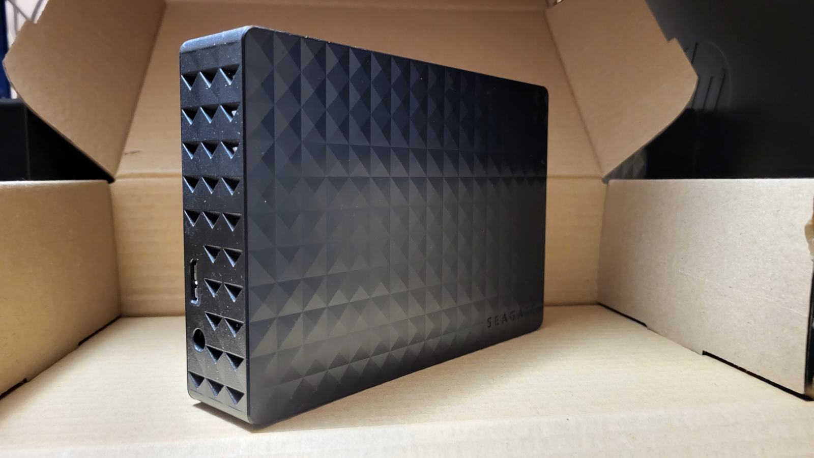 USB zunanj trdi disk Segate Expansion desktop drtive10Tb