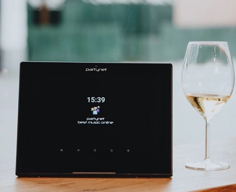 PARTYNET - Glasbeni sistem